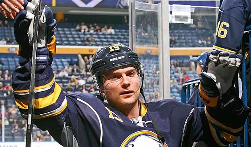 Former Star NHLer Eyes To Return After A Career Ending Diagnosis