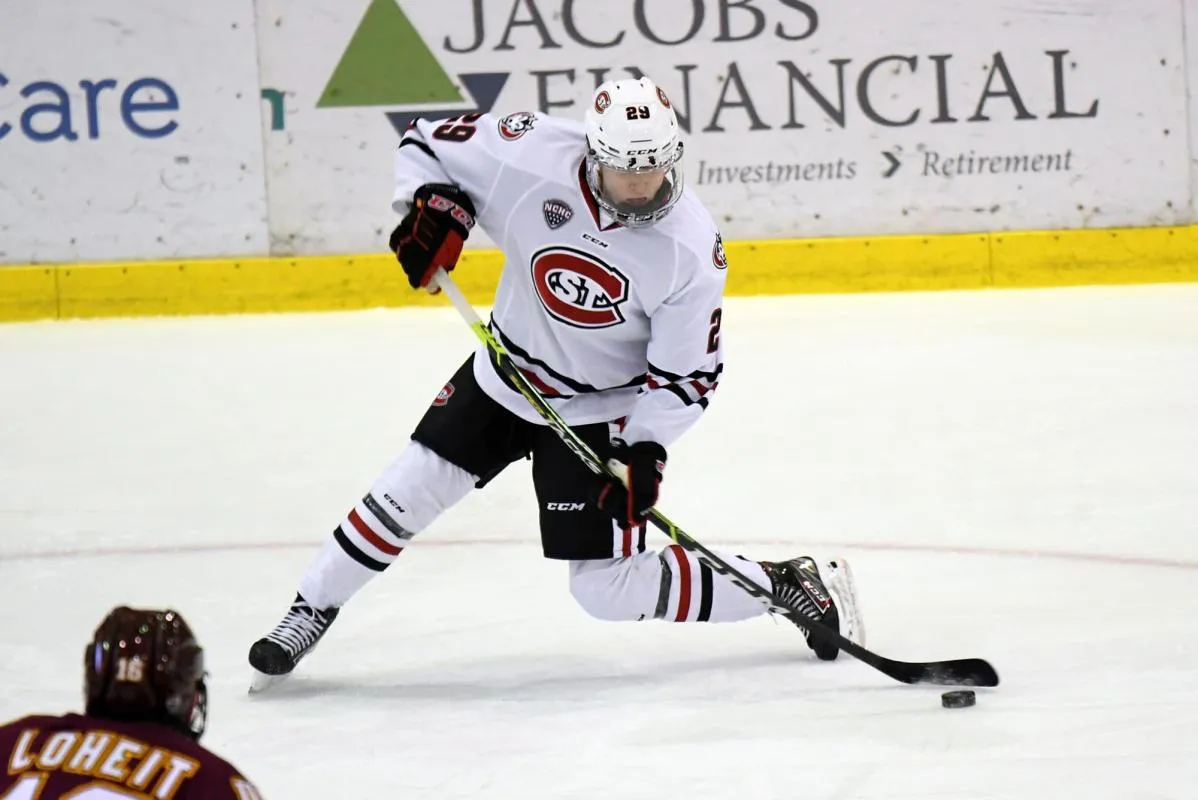 Maple Leafs to lose prospect Veeti Miettinen after he refuses to sign