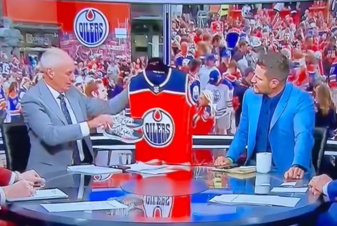 Ron MacLean shows major disrespect for the Edmonton Oilers on live TV