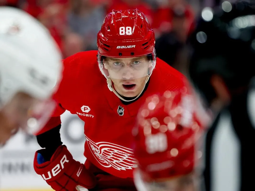 Blackhawks GM Kyle Davidson shuts the door to this superstar's reunion