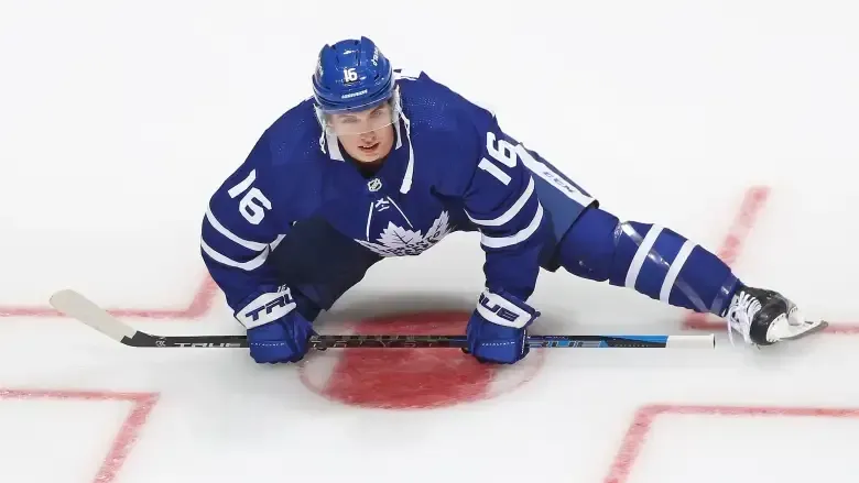 Insider reveals Chicago Blackhawks making Mitch Marner free agency a ...
