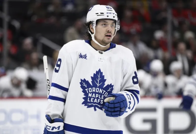 Nick Robertson Hits a New Low With the Toronto Maple Leafs