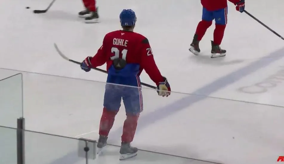 Une annonce est imminente au sujet de Kaiden Guhle du Canadien de ...
