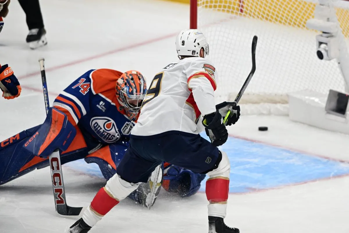 Panthers Forward Sam Bennett Clips Yet Another Goalie in Game 2 of the ...