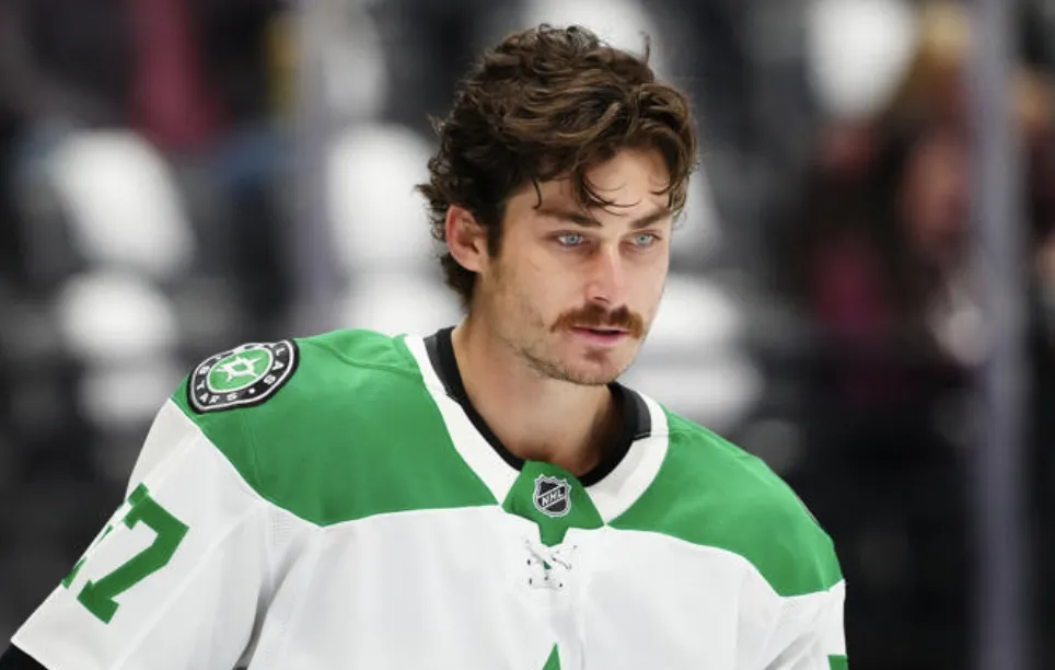 Maple Leafs Reportedly Engaged in Trade Talks for Stars Forward, per ...