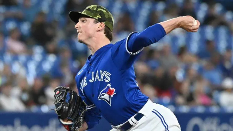 Toronto Blue Jays reunite with former left-handed relief pitcher