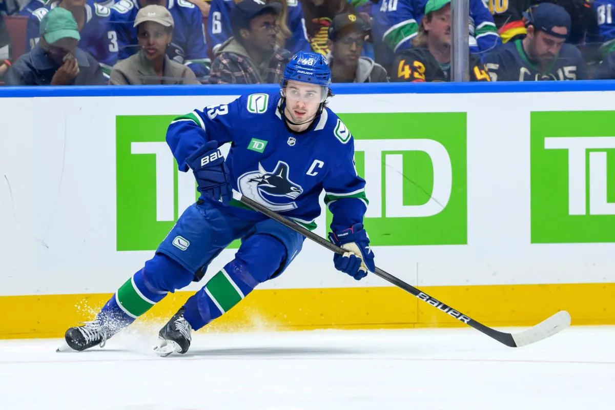 Elliotte Friedman highlights another dark horse contender for Quinn Hughes