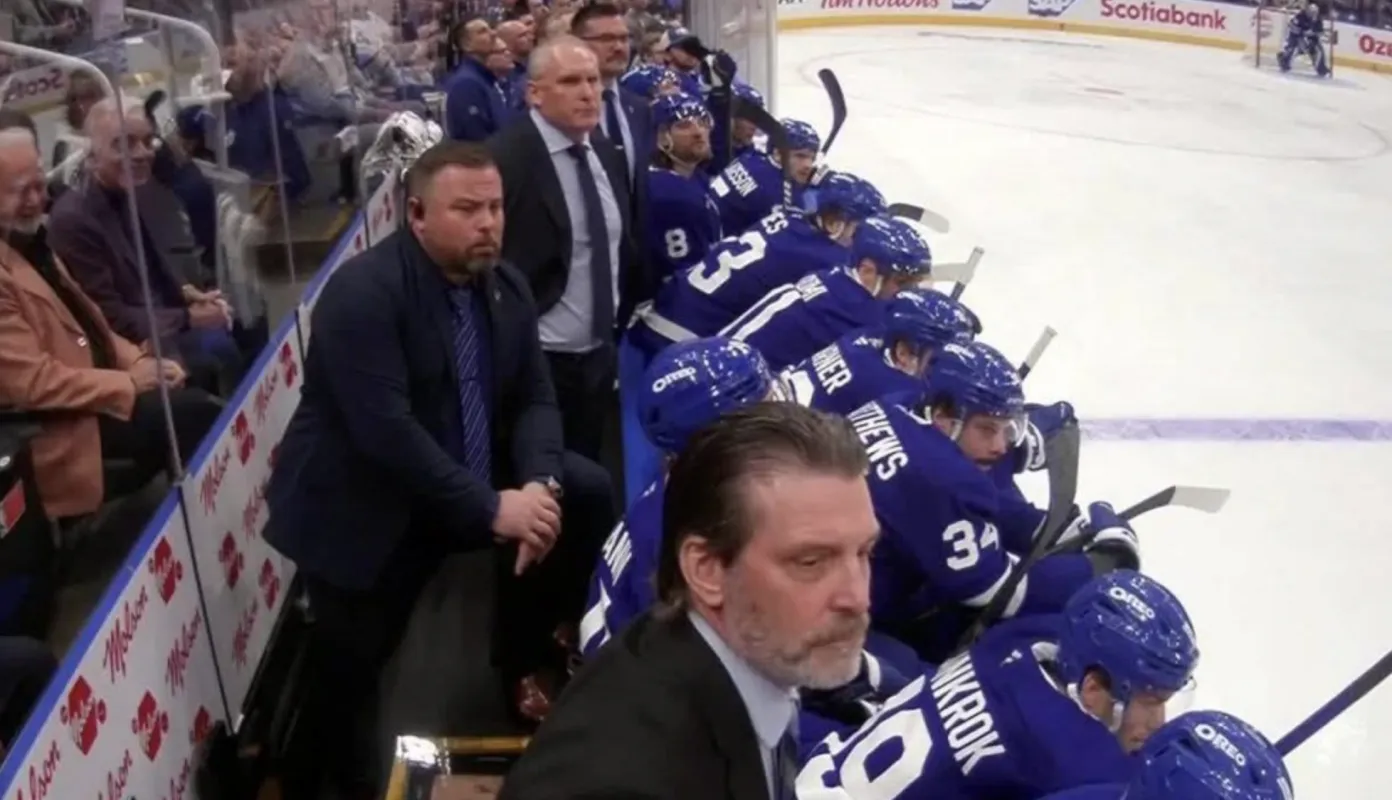 Toronto Maple Leafs fire coach after string of losses