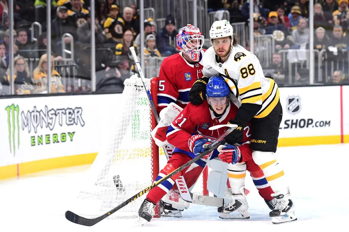 St-Louis comes to Montembeault's defense amid growing criticism after ...