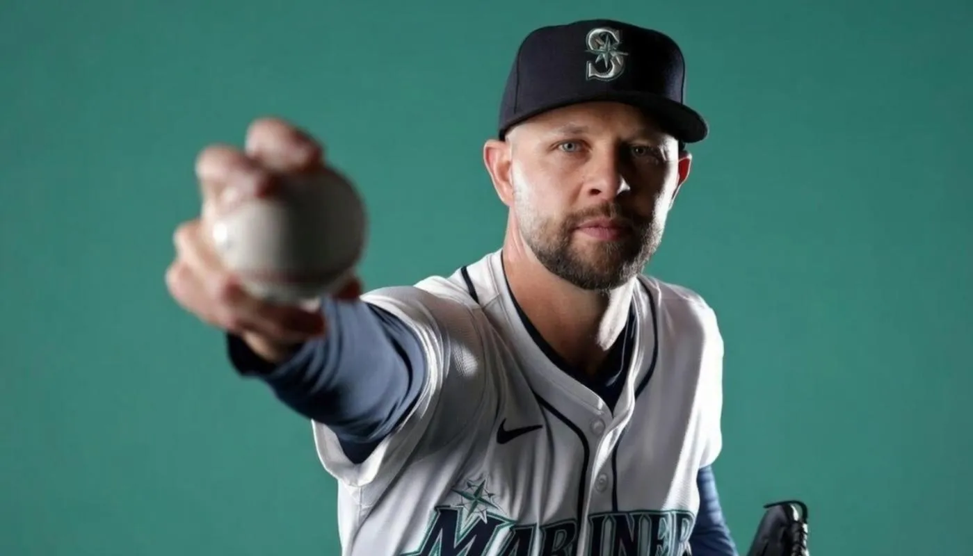 Toronto Blue Jays sign former Seattle Mariners right-hander