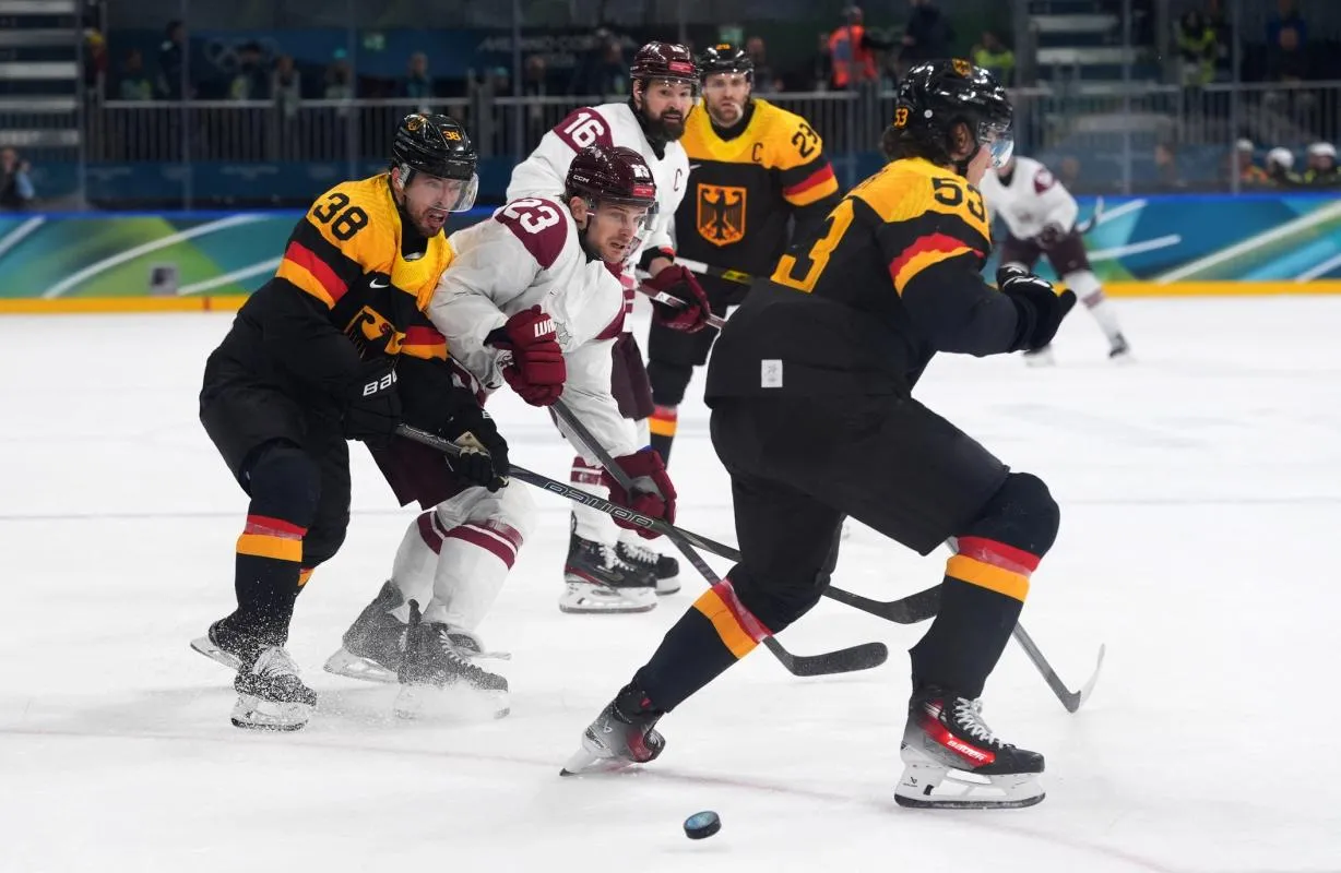 Upset alert at the Olympics and only one Detroit Red Wing leaves the ...