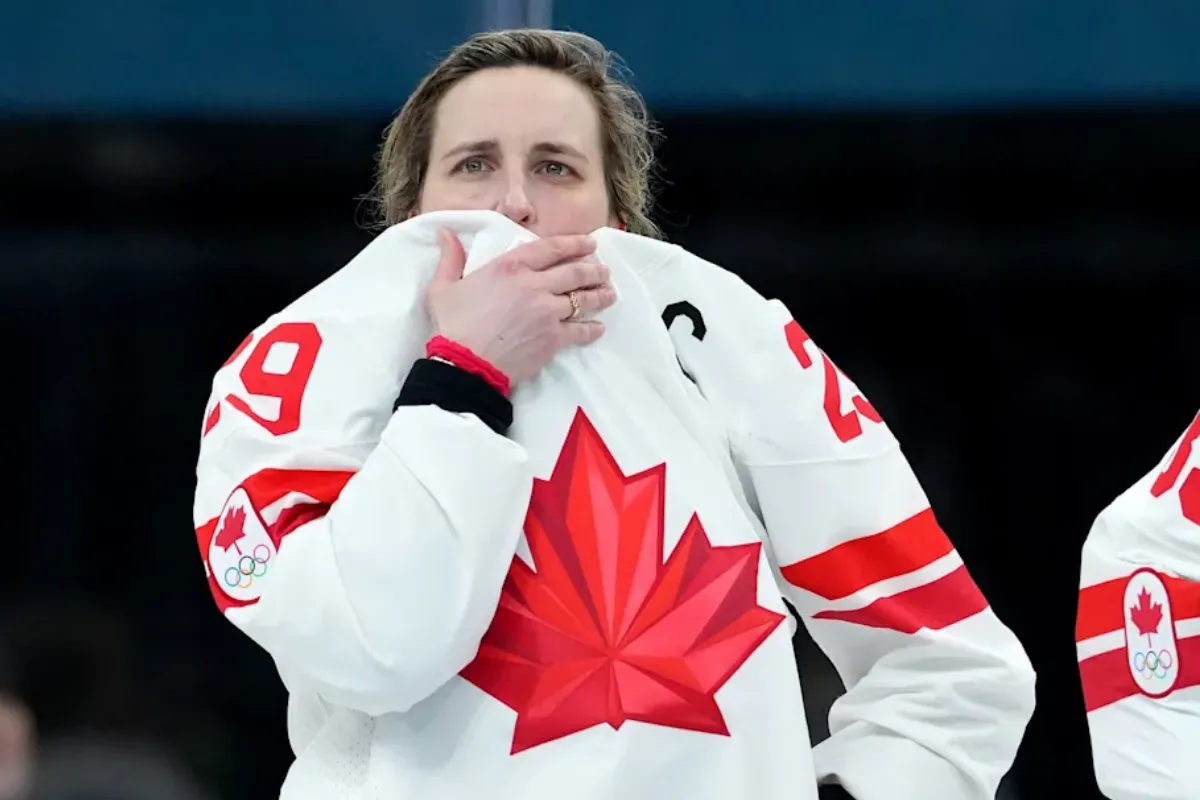 Marie-Philip Poulin brise le silence et livre un touchant message après ...