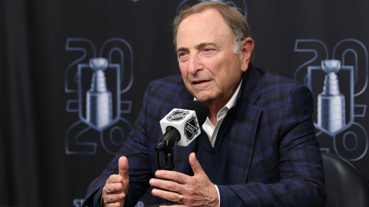 NHL reporter fired after embarrassing Gary Bettman on live TV ...