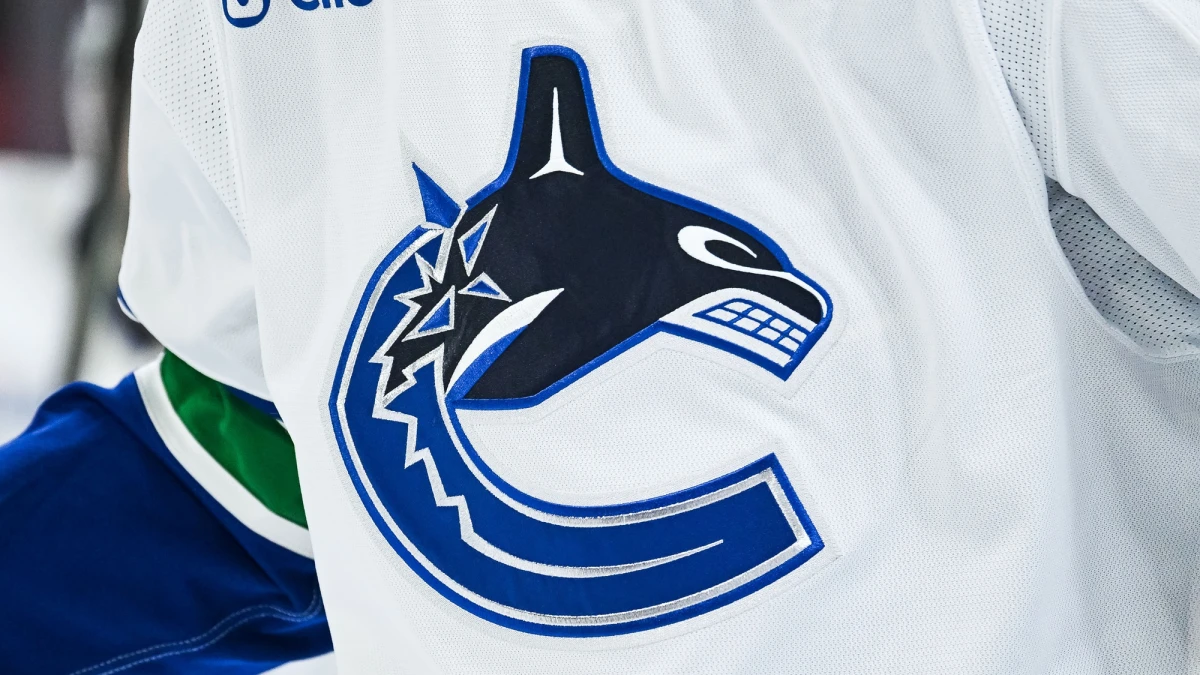 New Darren Dreger report points to surprising Canucks GM | Markerzone.com