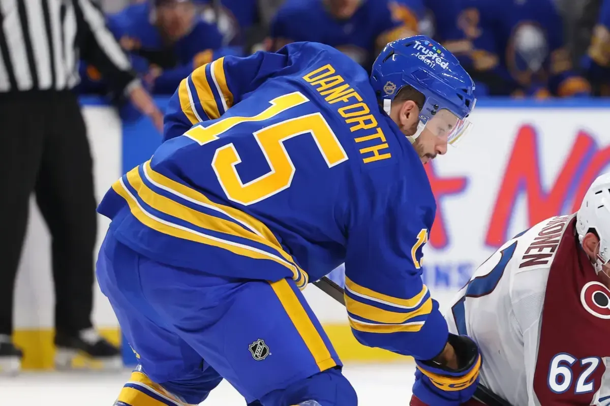 Justin Danforth, stats de hockey sur Marqueur.com